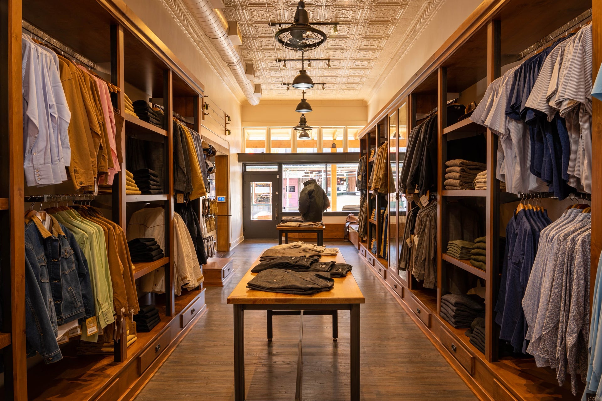 Find Us In Stores | Schaefer Outfitter